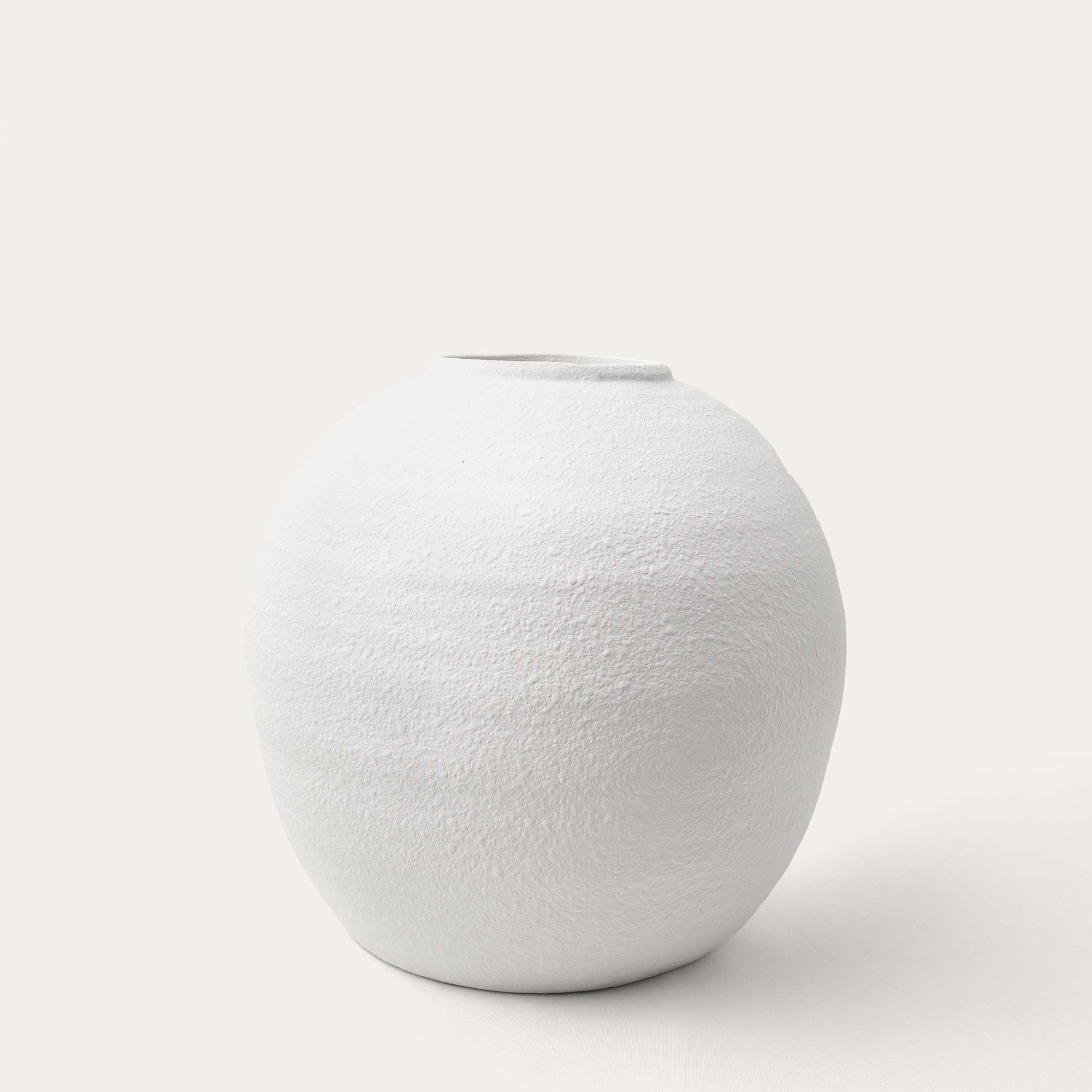 Esme Textured Vase – Madelynn Ave